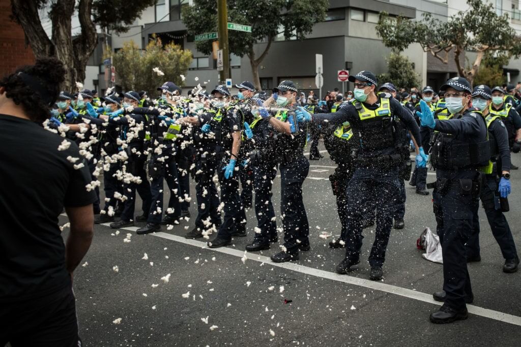 WATCH: Hundreds Arrested as Anti-Lockdown Protesters Break Police Lines ...